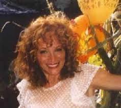 Melanie Taylor Kent Artist Biography and Art Gallery Collection – Art Deals